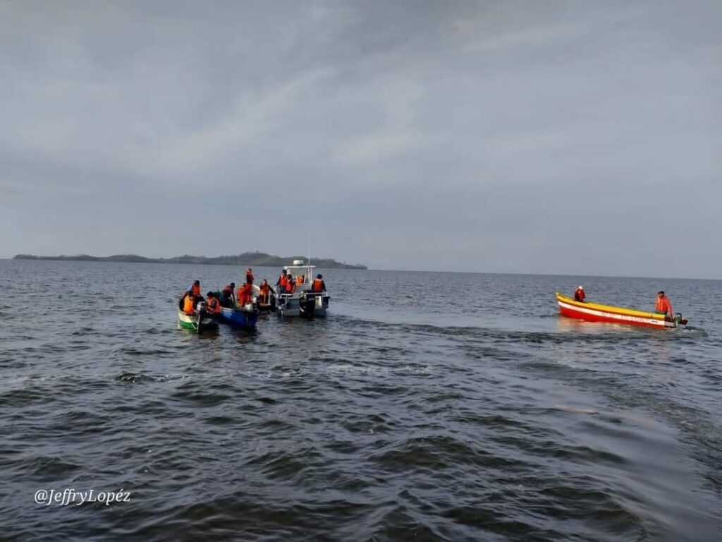 Recuperan dos de los cuerpos desaparecidos en el naufragio del ...