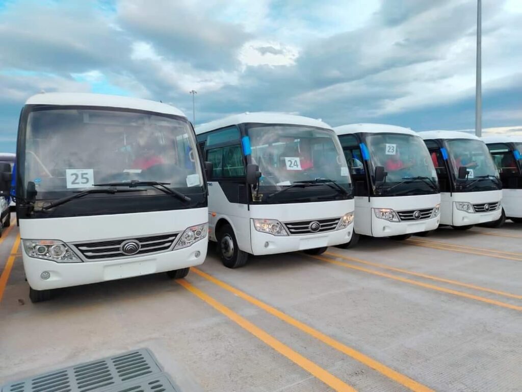 Caribe Sur celebra con entusiasmo la llegada de los nuevos buses chinos ...