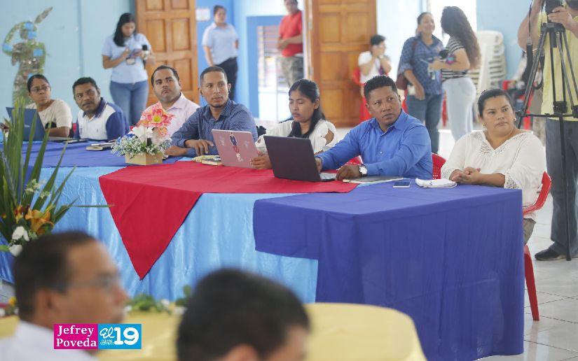 Directores de las Escuelas Normales del Caribe participan en encuentro nacional para continuar ...